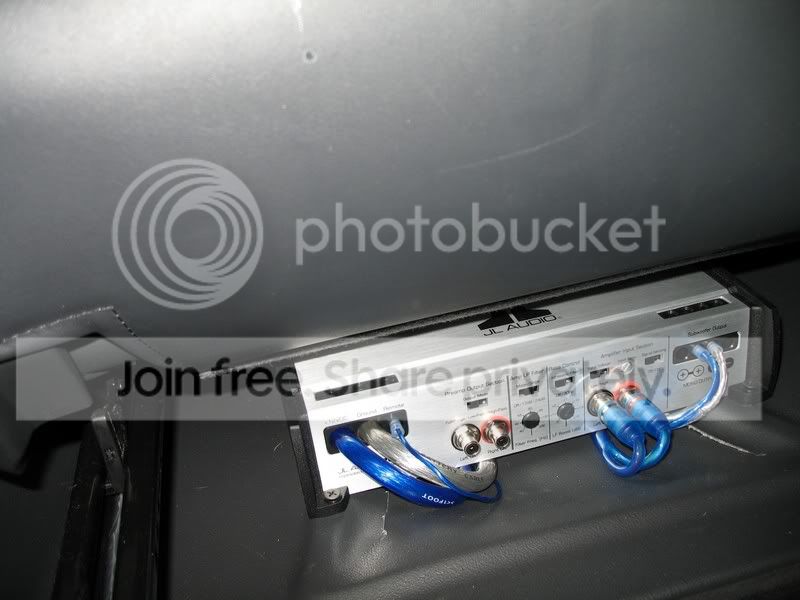 FJ Cruiser Audio Linexed box install | Toyota FJ Cruiser Forum